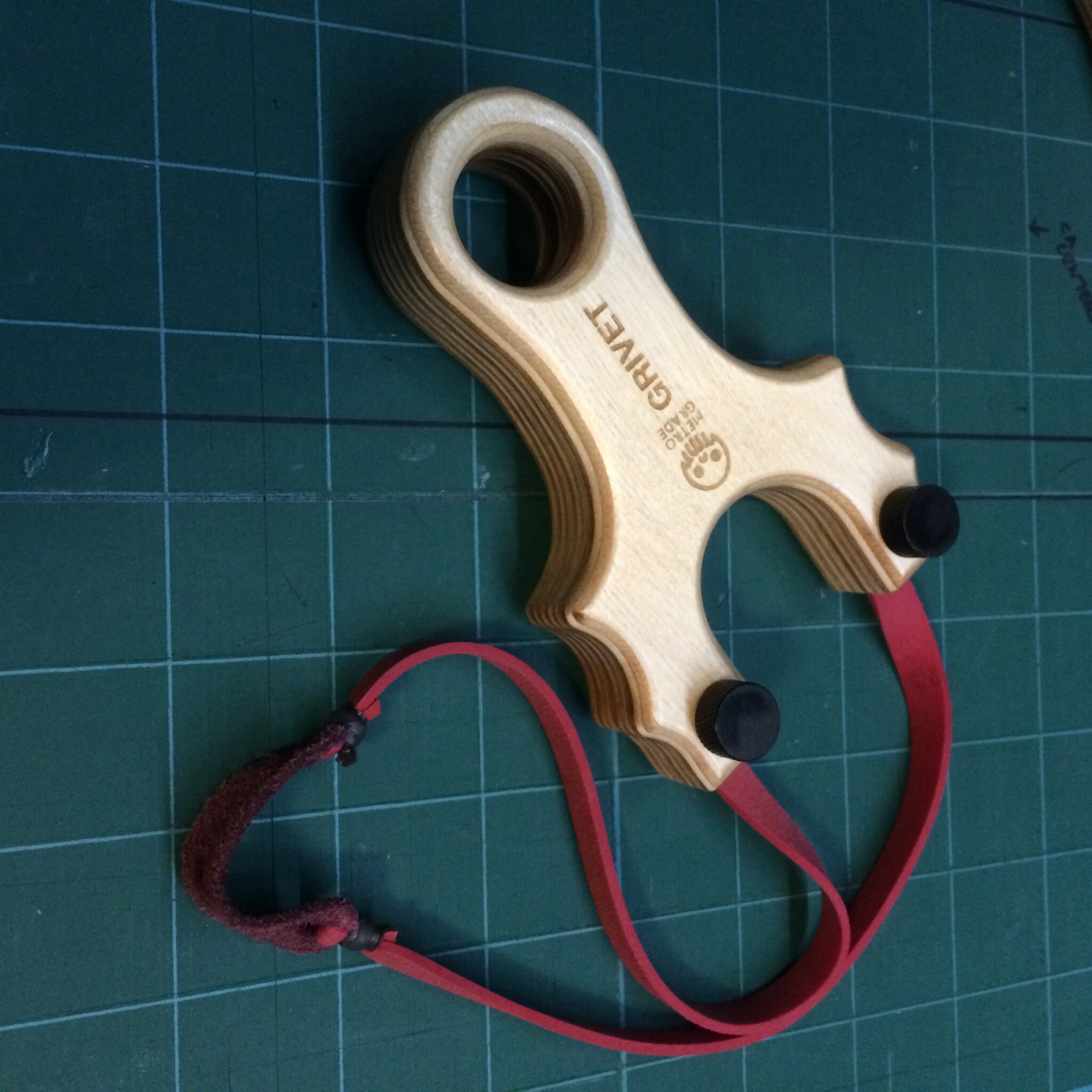 Metro Made | Grivet Slingshot - Metro Grade Goods